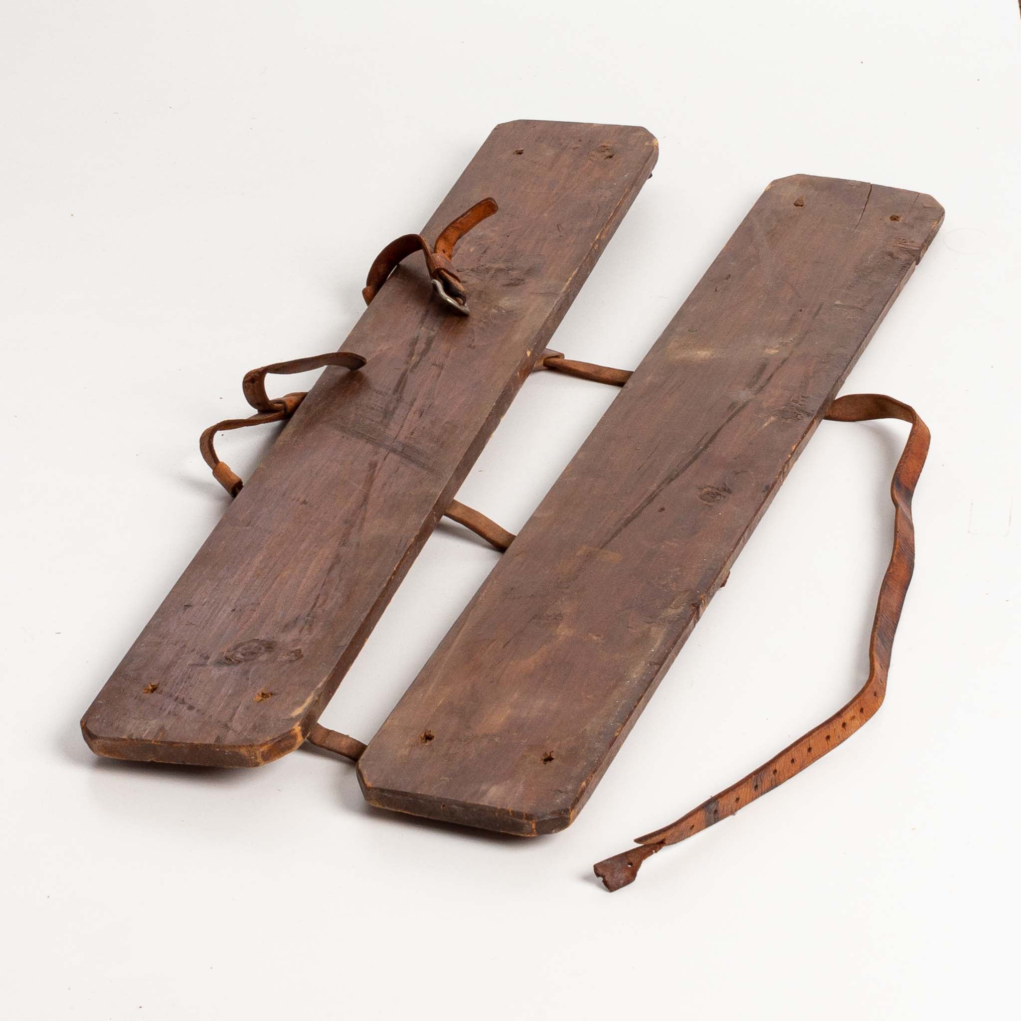 Primitive Wooden Horse Splint – Iron Crow